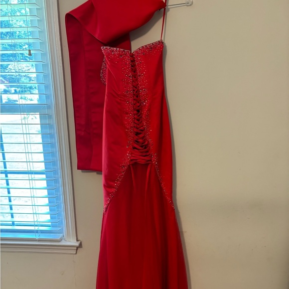 Dresses | Red Formal Gown With Matching Shawl Was Teenagers Prom Dress ...
